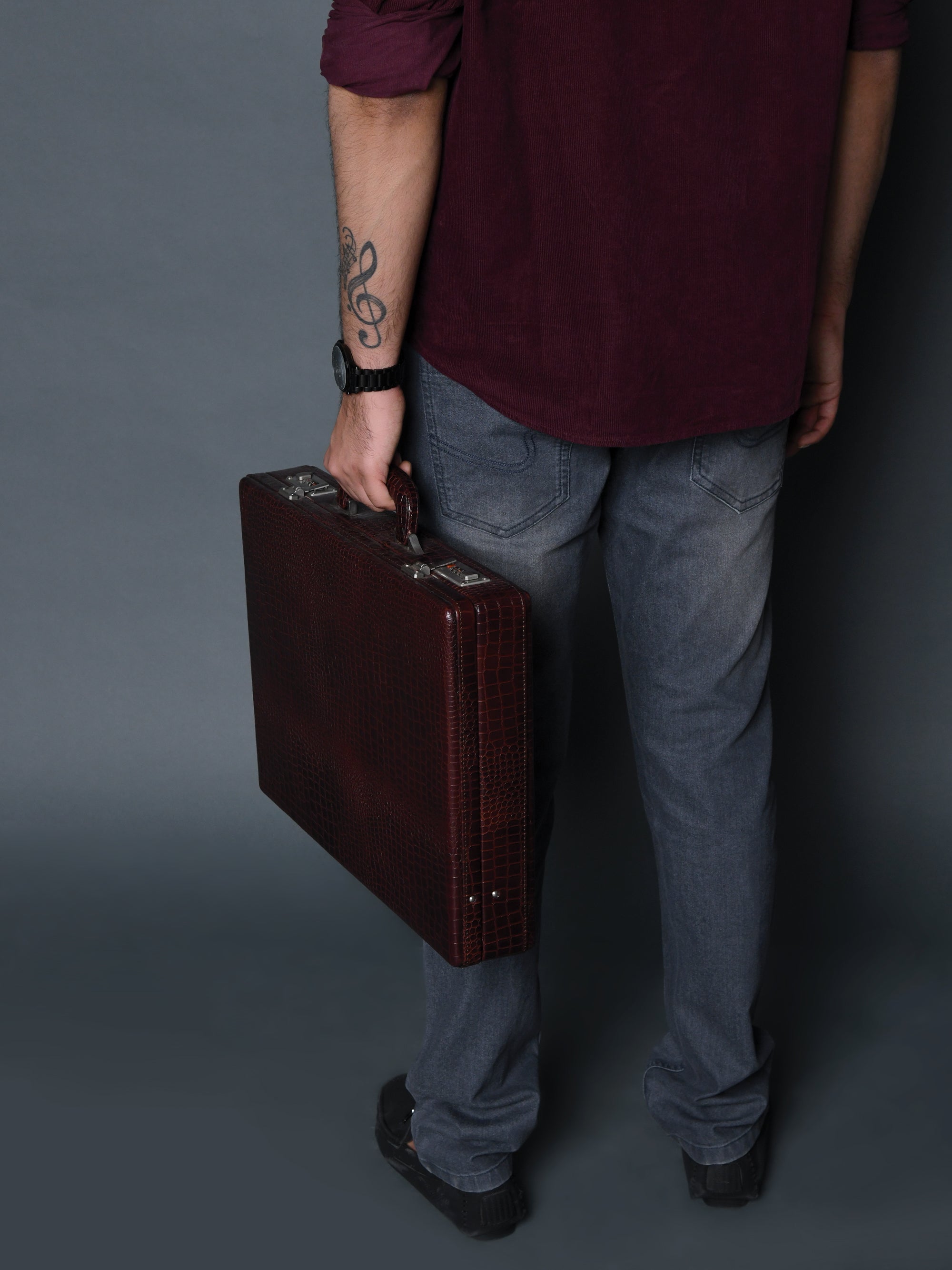 Brown Croco Pattern Leather Briefcase or Suitcase Lightweight & Durable ...