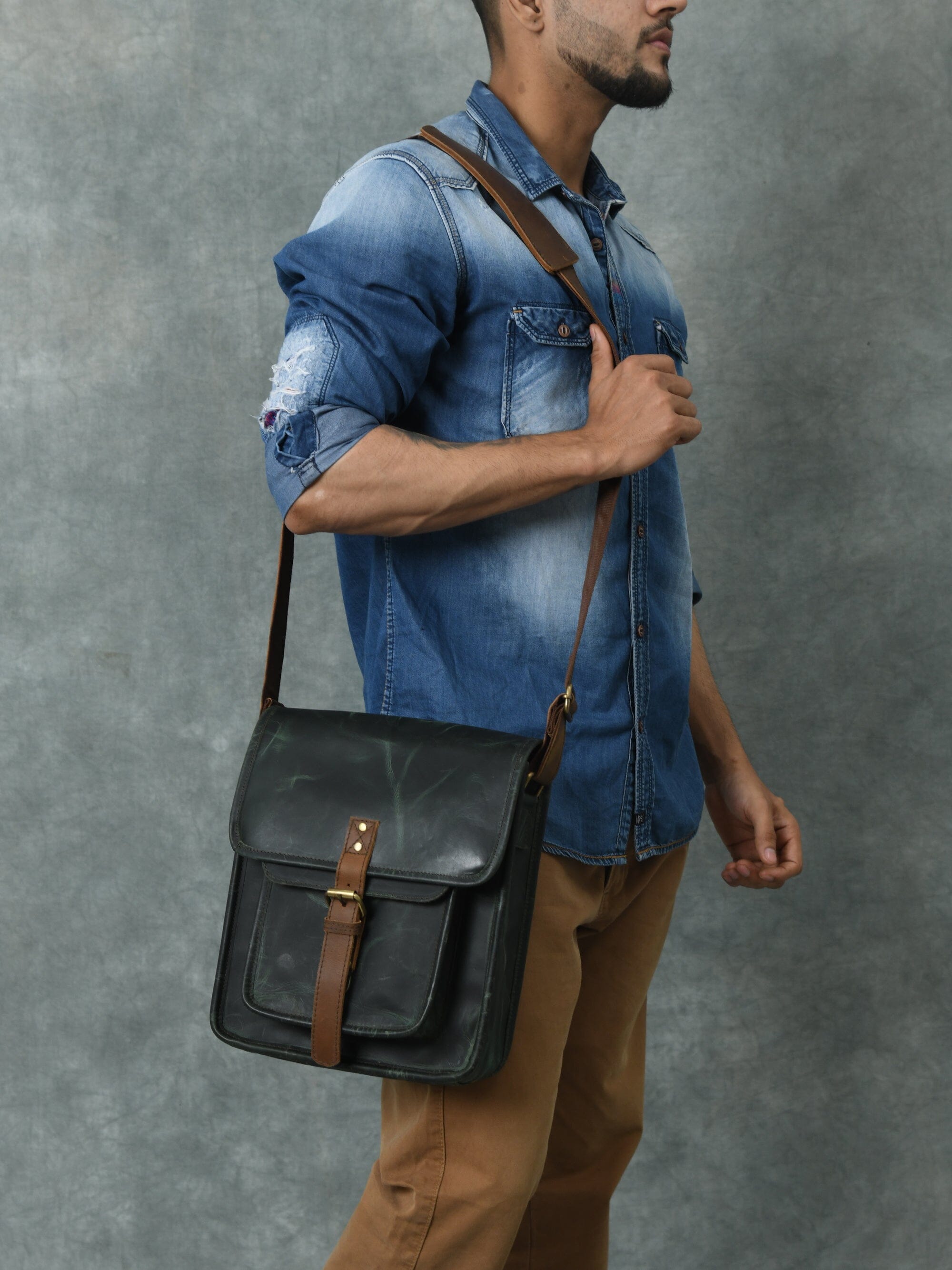 Daily Companion Green Leather Crossbody Shoulder Messenger Bag — Classy ...